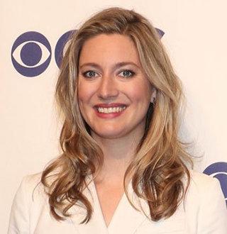 Zoe Perry Bio, Parents, Married, Gay, Net Worth